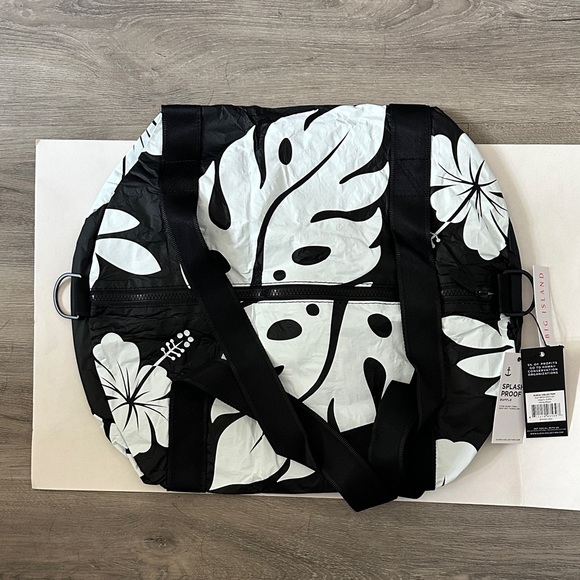ALOHA Collection | Bags | Aloha Collection Duffle Bag Waipio Nwt | Poshmark